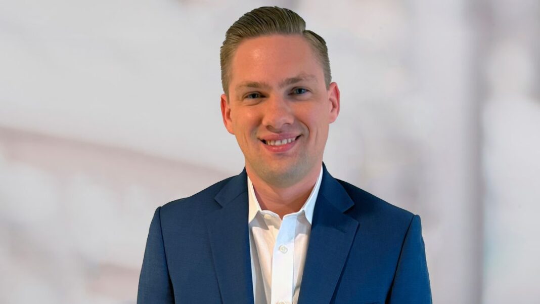 Harnessing Digital, Hybrid, and Flexo Technologies for Label Printing ...